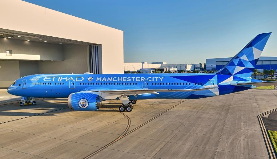 Etihad unveils 'Manchester City' 787-9 | News | Flight Global