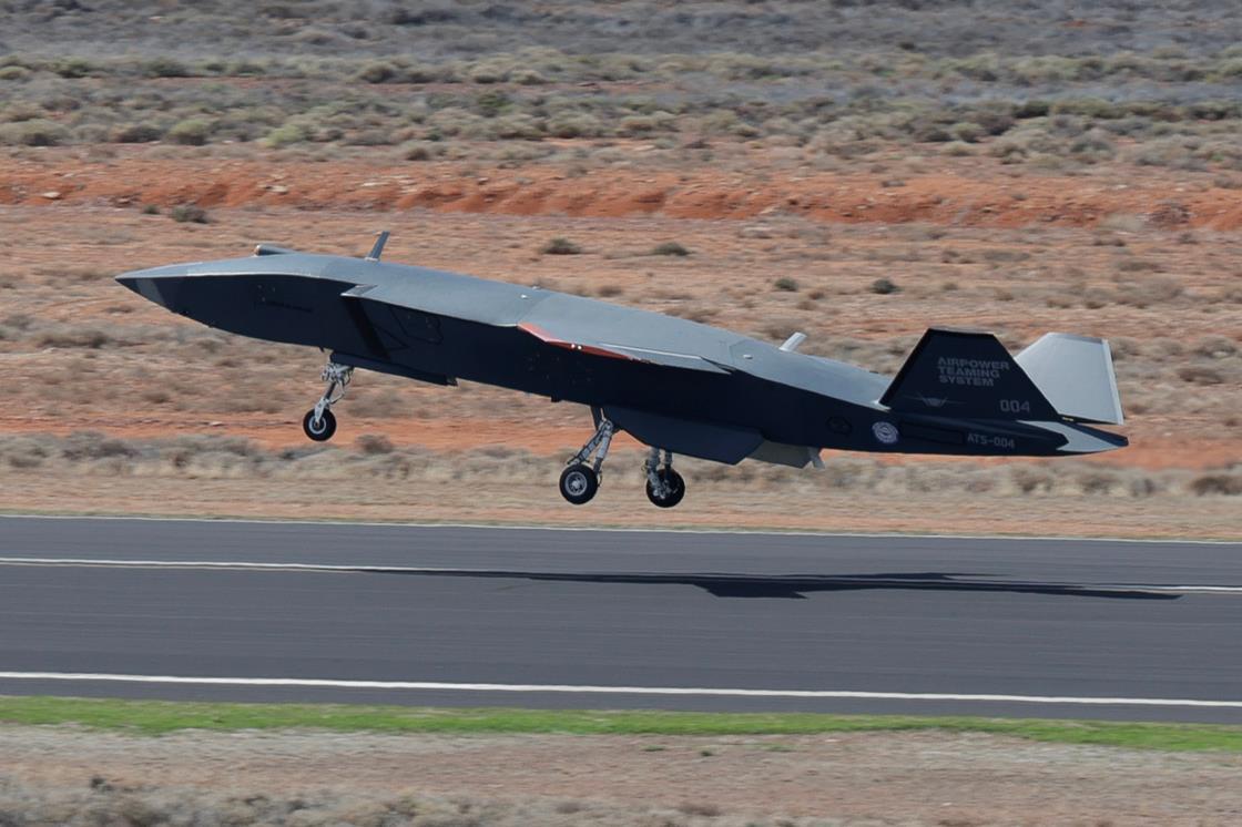 Boeing MQ-28 Ghost Bat autonomous combat aircraft makes public flying ...