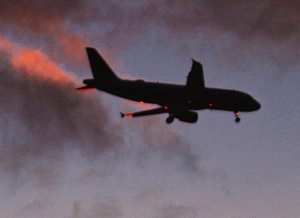 Unstable approach rate rose sharply as air transport crisis unfolded ...