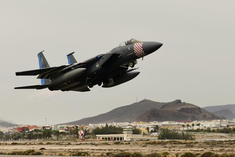 US Air Force retires aircraft and looks to future war in $169bn budget ...