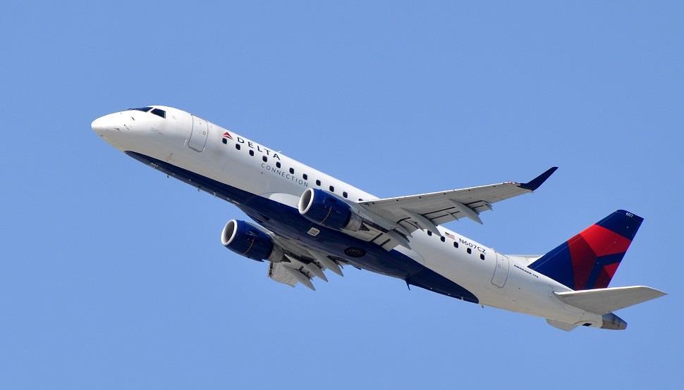 Delta E175 Aircraft
