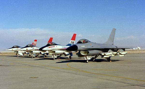 Why Lockheed Martin’s F-16 remains a prize fighter 50 years after ...