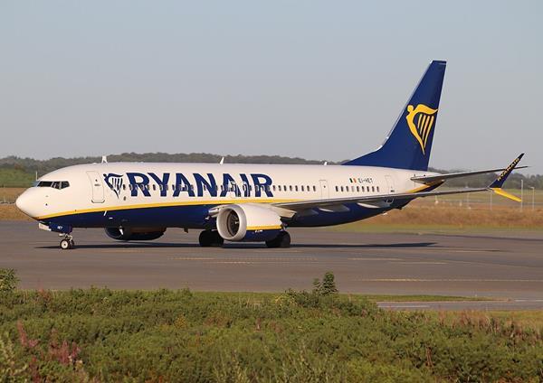 Ryanair 737 Max crew pushed jet into steep descent after go-around ...