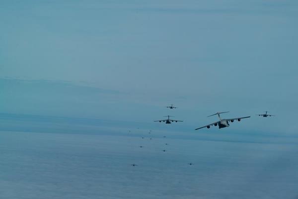 USAF completes largest-ever C-17 launch with rapid deployment of 24 ...