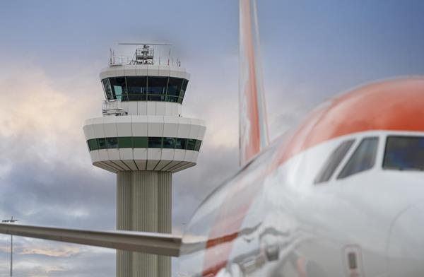 London Gatwick implementing time-based separation on single mixed-mode ...