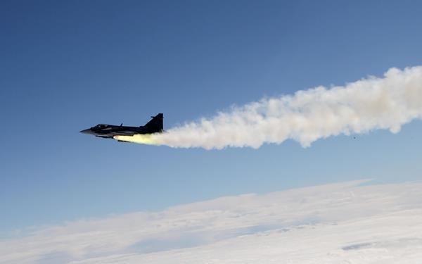 Gripen E performs first Meteor missile test shot | News | Flight Global