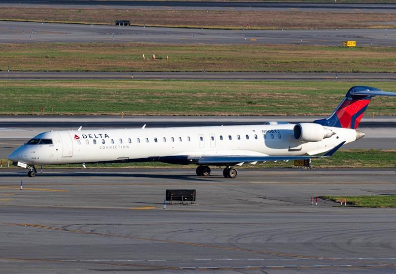 Taxi clearances likely to be scrutinised after LaGuardia CRJ900 ...