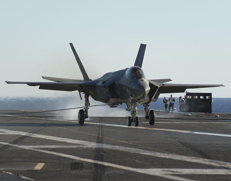 US Navy air boss outlines vision for carrier-based sixth-generation ...