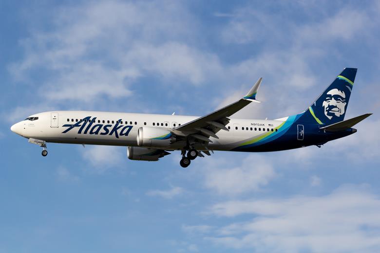 Alaska grounds 737 Max 9s after window blow-out incident | News | Flight Global