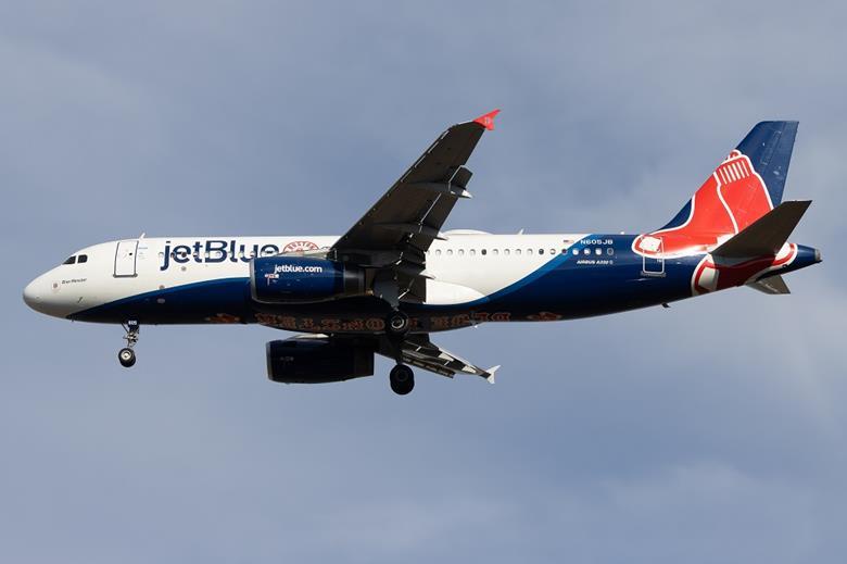 JetBlue A320 lost 100ft altitude in upset that preceded software ...
