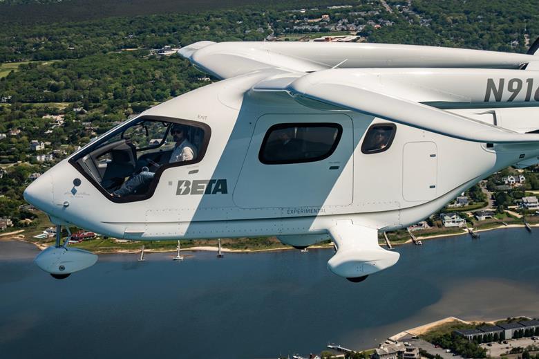 Beta showcases CX300 capabilities with passenger-carrying flight into JFK | News | Flight Global