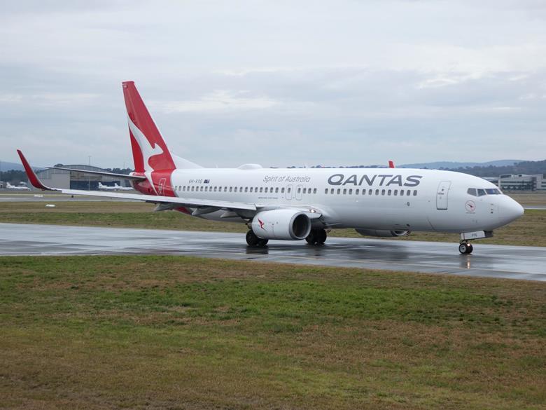 Qantas ‘on track’ for record profit targets as peak travel season looms ...