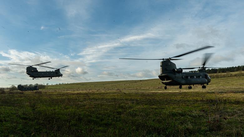 UK eyes wide-ranging Chinook replacement | News | Flight Global