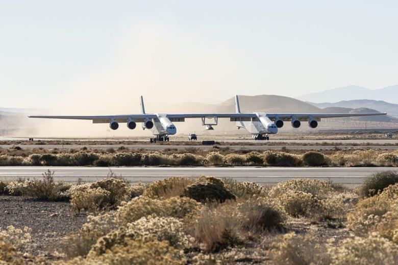 Stratolaunch completes fuelled taxi test ahead of first hypersonic ...