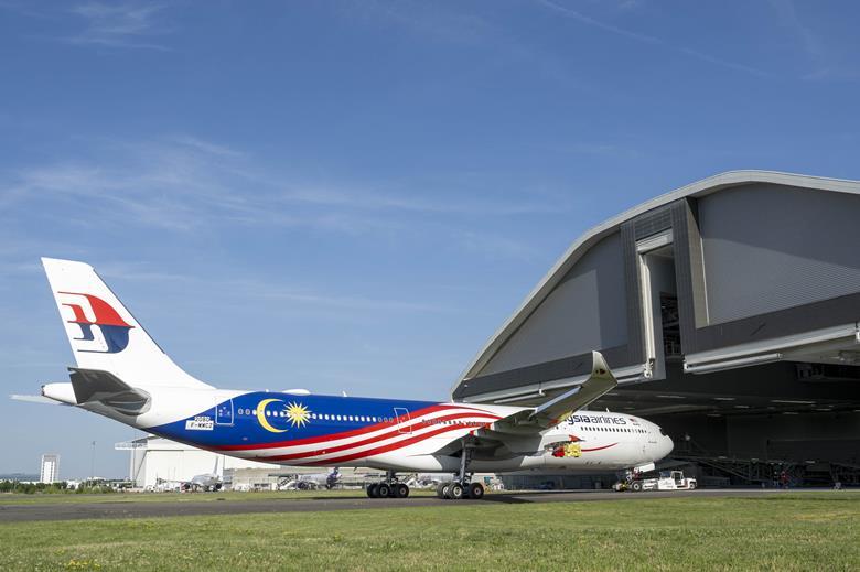 Malaysia’s first A330neo shows off fresh livery | News | Flight Global