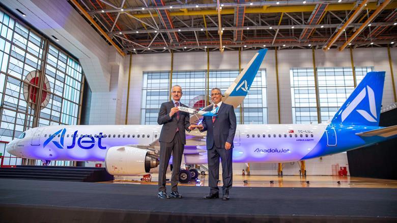 Turkish Airlines unveils AJet brand for low-cost carrier AnadoluJet ...