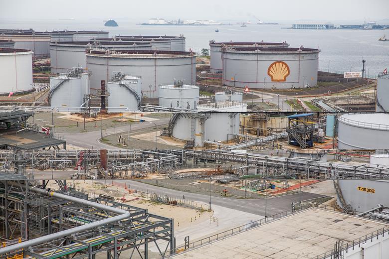 Shell readies 10-year airline offtake deals as it scales up SAF ...