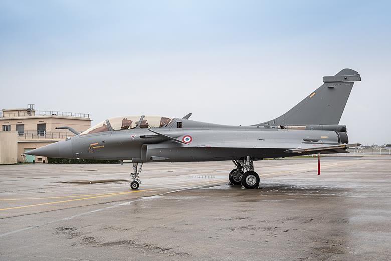 French air force to take 13 Rafales this year, as next order nears ...