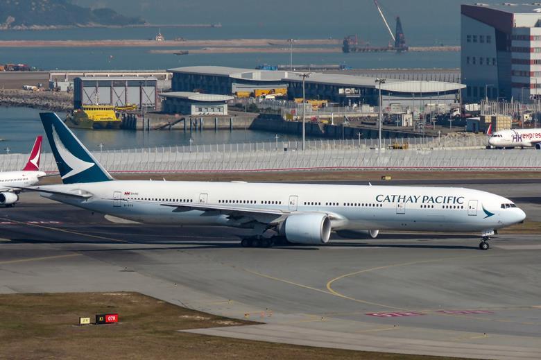 Hong Kong probes Cathay 777 aborted take-off, landing gear fire | News ...