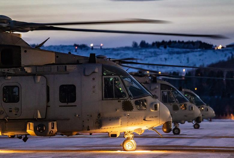UK progresses plans for Merlin helicopters to fly on until 2040 | News ...