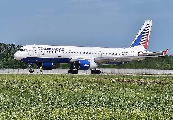 United Aircraft restores Tu-214 to flight ahead of 'flying laboratory' modification | Flight Global
